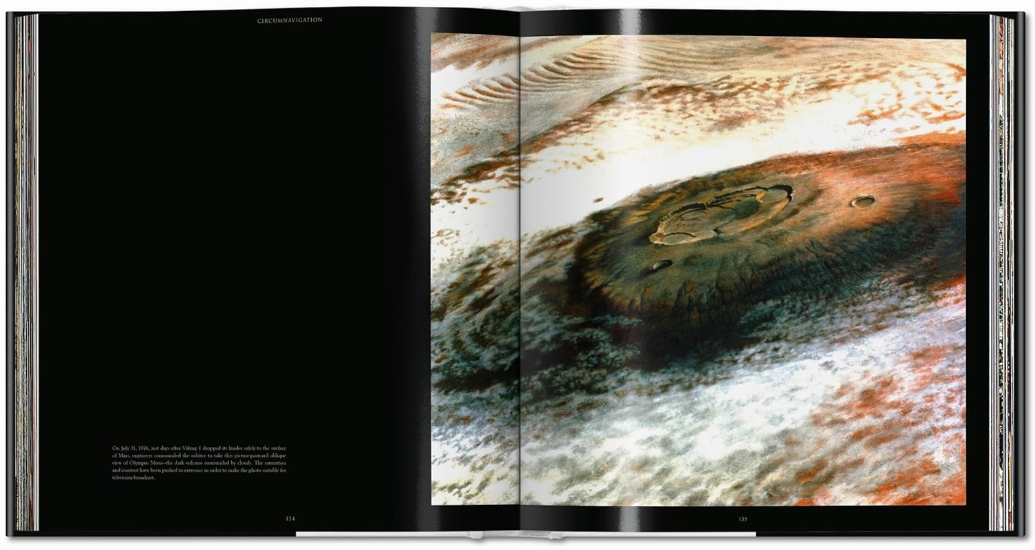 Mars. Photographs from the NASA Archives